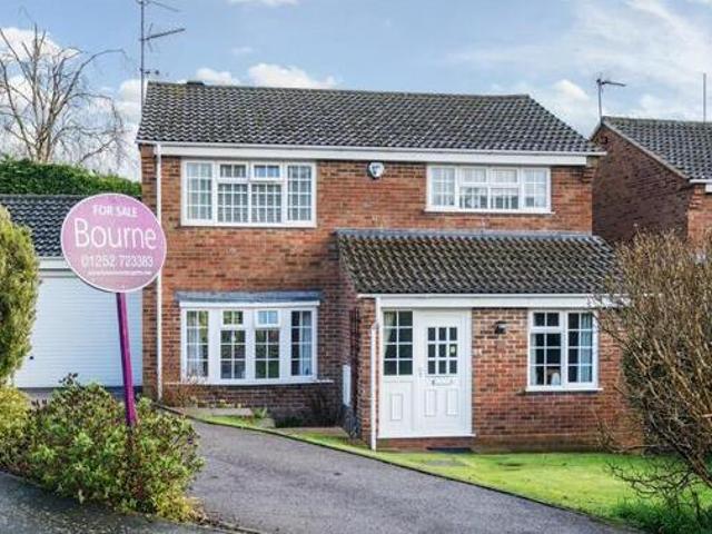 4 Bedroom Detached House For Sale In Farnham, Surrey