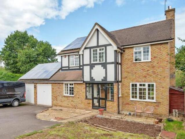 4 Bedroom Detached House For Sale In Fetcham