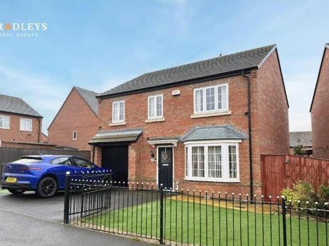 4 Bedroom Detached House For Sale In Featherstone