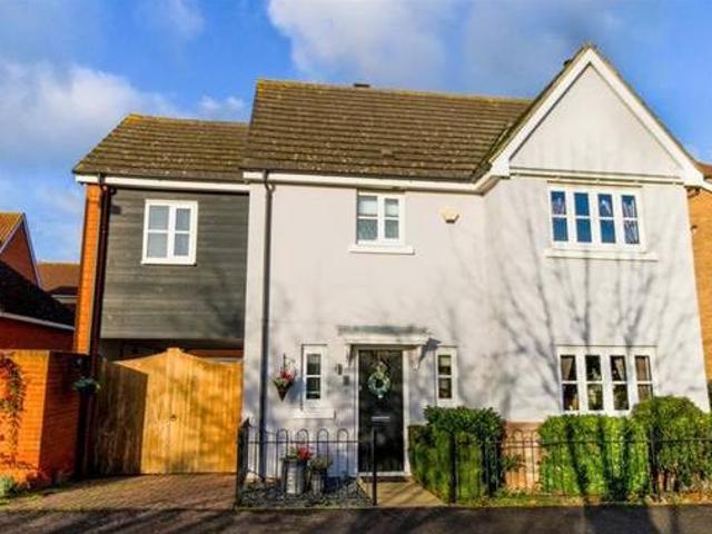 4 bedroom detached house for sale in Fellowes Close Colchester CO4
