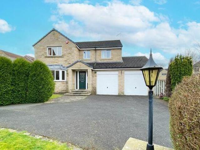 4 Bedroom Detached House For Sale In Fenay Bridge