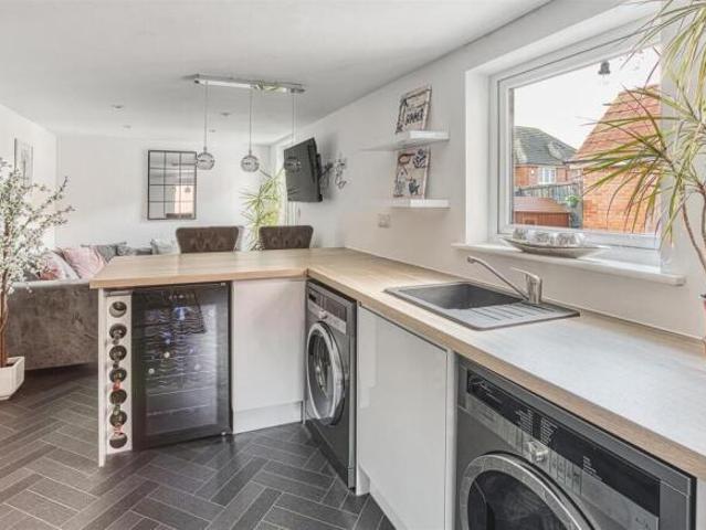 4 bedroom detached house for sale in Fennel Avenue, Mickleover, Derby, DE3