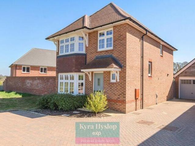 4 bedroom detached house for sale in Ferguson Rise, Exeter, EX1 3GT, EX1