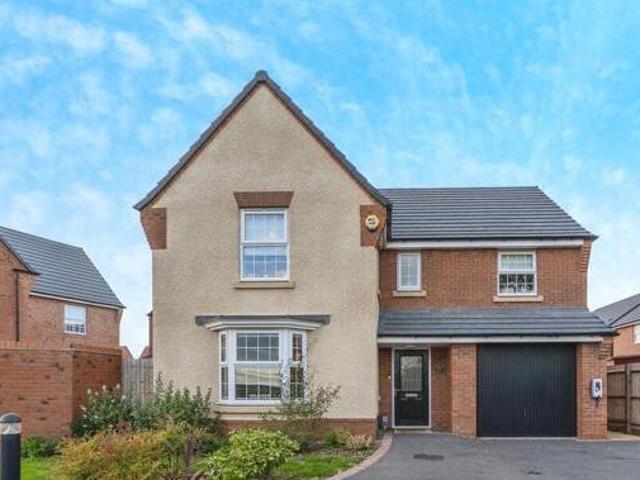 4 Bedroom Detached House For Sale In Fernwood