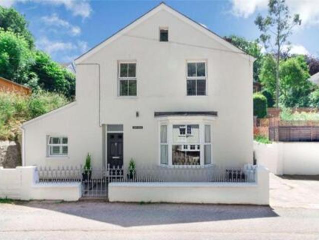 4 Bedroom Detached House For Sale In Ferryside, Carmarthenshire