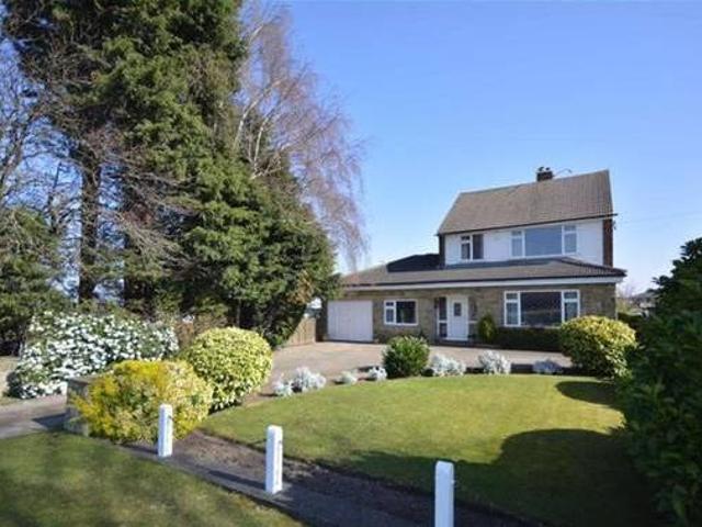 4 bedroom detached house for sale in Finkle Hill Sherburn In Elmet Leeds LS25 LS25