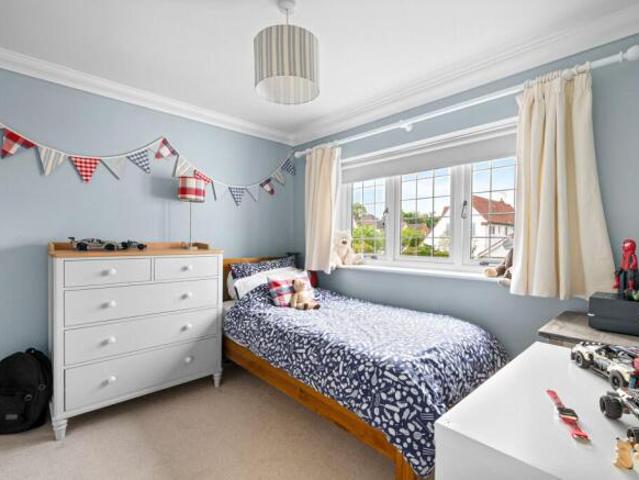 4 bedroom detached house for sale in Firs Avenue, Harrogate, HG2