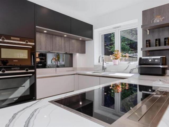 4 bedroom detached house for sale in First Avenue, Worthing, BN14