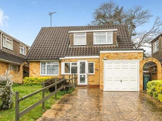 4 Bedroom Detached House For Sale In Fleet, Hampshire