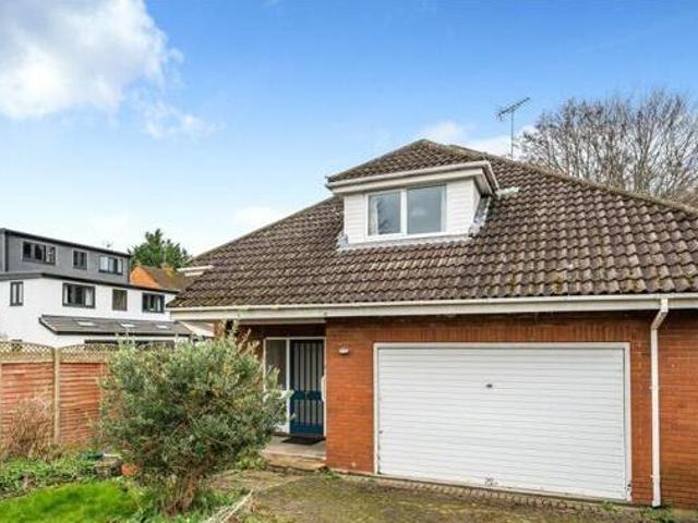4 Bedroom Detached House For Sale In Fleet, Hampshire