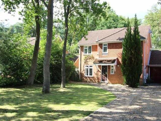 4 Bedroom Detached House For Sale In Fleet, Hampshire