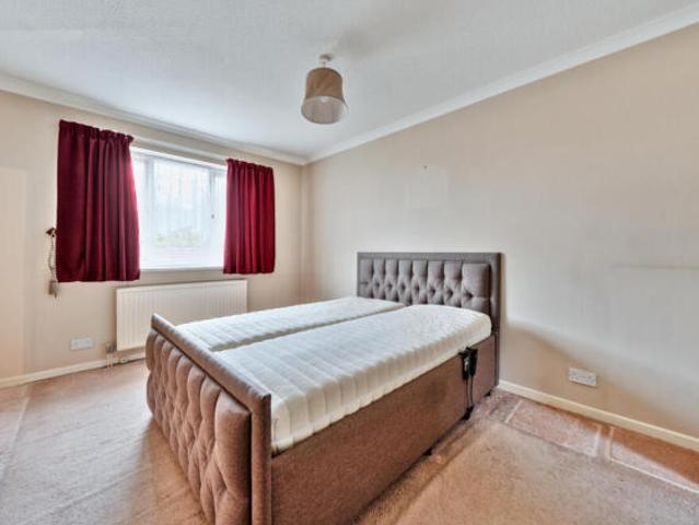 4 bedroom detached house for sale in Florida Drive, Exeter, Devon, EX4