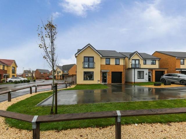 4 bedroom detached house for sale in Francis Way, Holystone, NE27