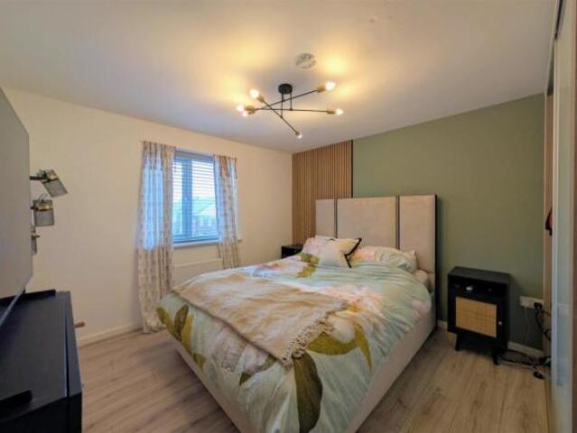 4 bedroom detached house for sale in Freemans Road, Tuffley, Gloucester, GL4