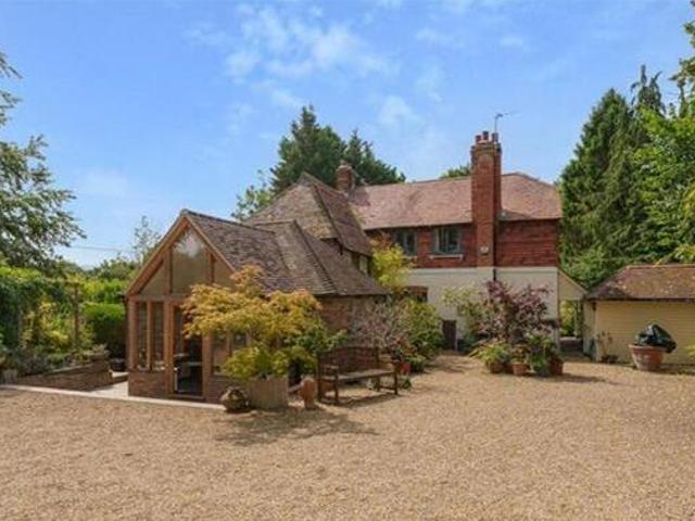 4 Bedroom Detached House For Sale In Fringes Of Storrington