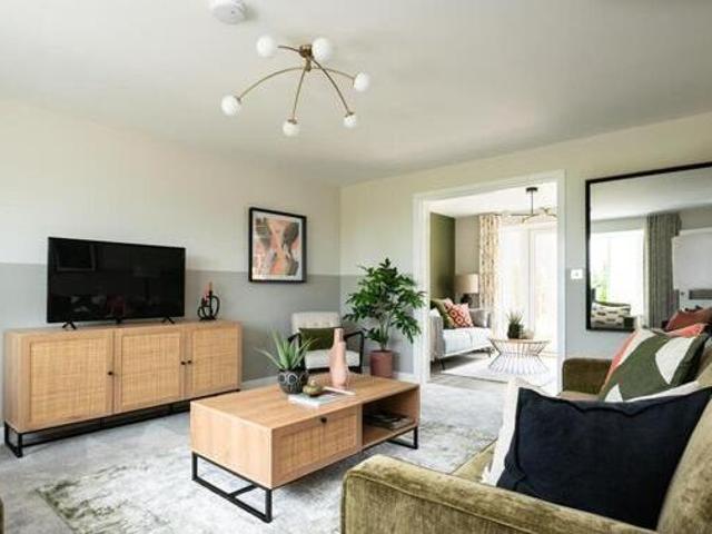 4 Bedroom Detached House For Sale In Frinton On Sea