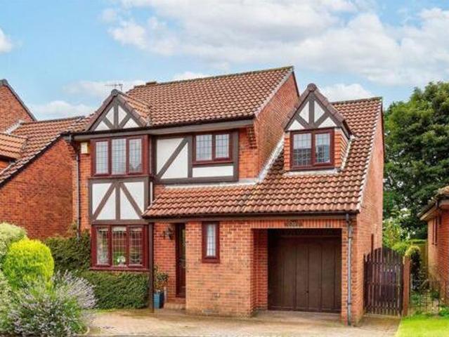 4 Bedroom Detached House For Sale In Fulwood