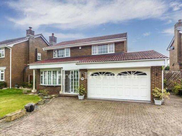 4 Bedroom Detached House For Sale In Fulwood