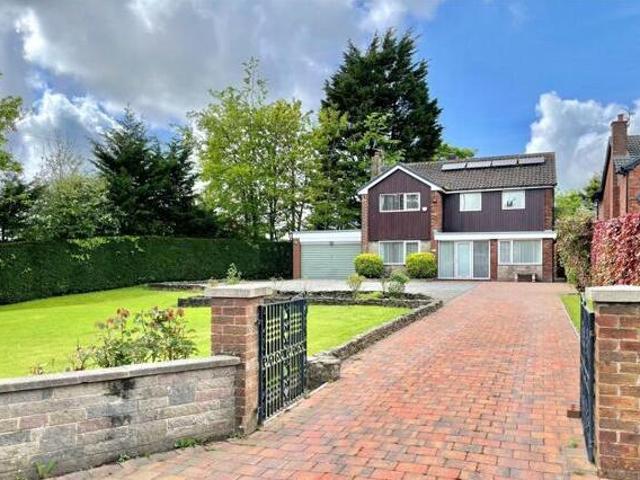 4 Bedroom Detached House For Sale In Fulwood, Preston