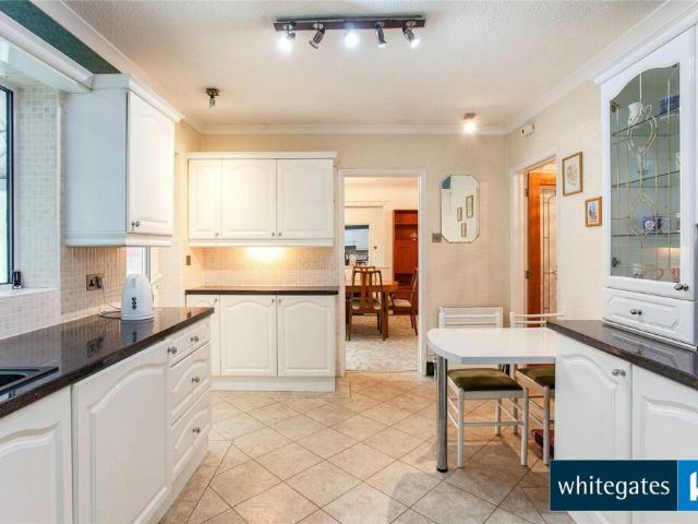 4 bedroom detached house for sale in Furnace Lane, Sheffield, South Yorkshire, S13