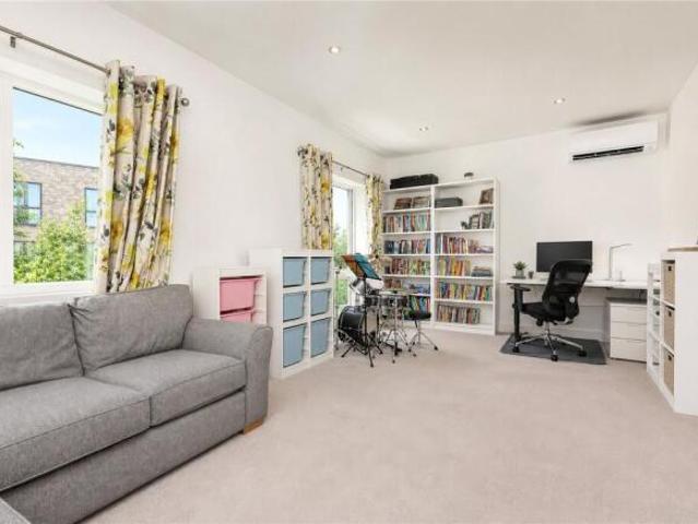 4 bedroom detached house for sale in Knightly Avenue, Cambridge, Cambridgeshire, CB2