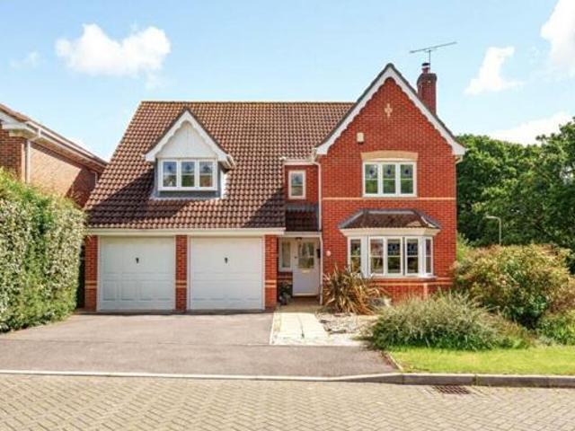 4 Bedroom Detached House For Sale In Knightwood Park
