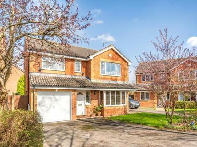 4 Bedroom Detached House For Sale In Knightwood Park