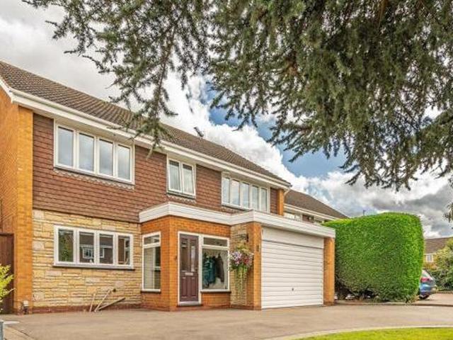 4 Bedroom Detached House For Sale In Knowle