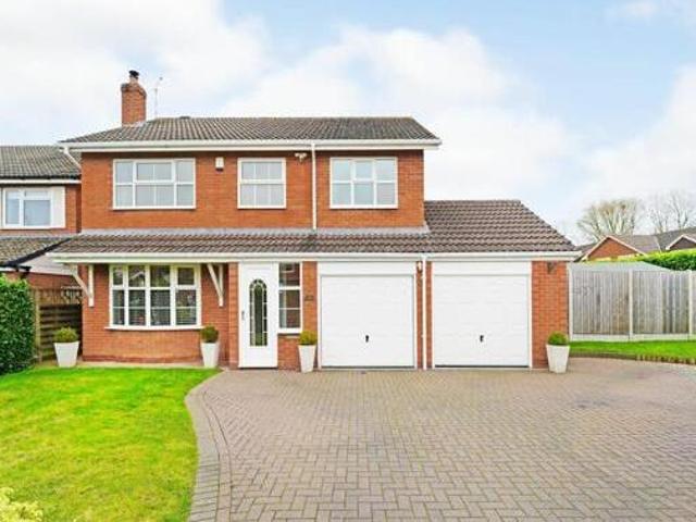 4 Bedroom Detached House For Sale In Knowle