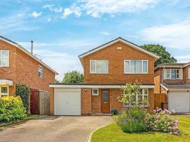 4 Bedroom Detached House For Sale In Knowle