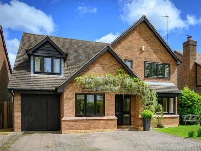 4 Bedroom Detached House For Sale In Knowle