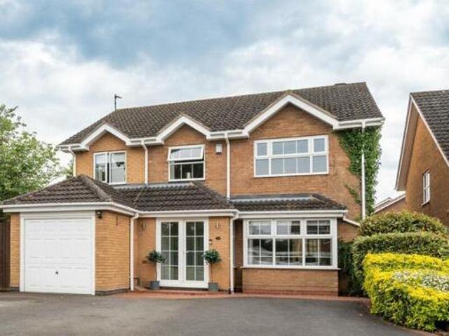 4 Bedroom Detached House For Sale In Knowle