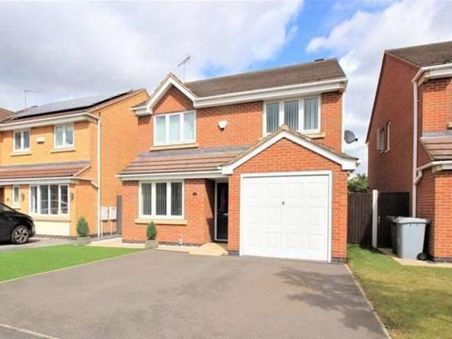 4 bedroom detached house for sale in Kelsey Avenue New Ollerton NG22
