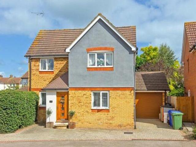 4 Bedroom Detached House For Sale In Kemsley, Sittingbourne