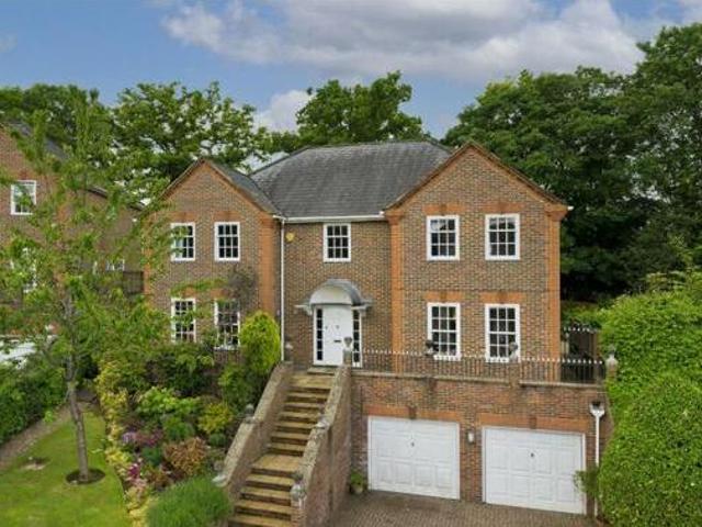 4 Bedroom Detached House For Sale In Kenley, Surrey