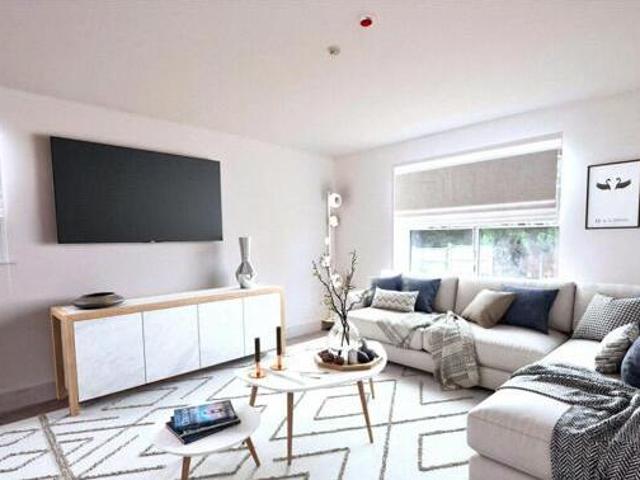 4 Bedroom Detached House For Sale In Kenley