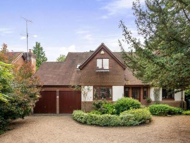 4 Bedroom Detached House For Sale In Kenley