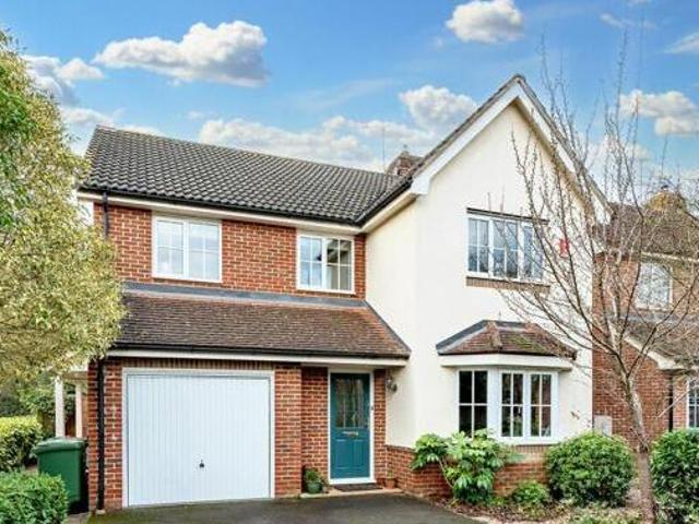4 Bedroom Detached House For Sale In Kennington