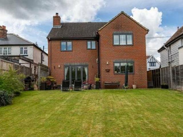 4 bedroom detached house for sale in Kennington Road Kennington OX1
