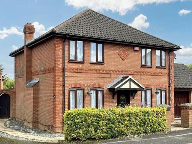 4 Bedroom Detached House For Sale In Kents Hill