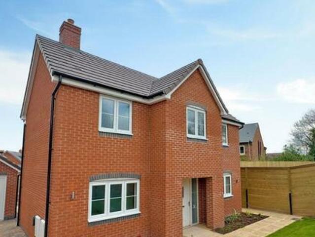 4 Bedroom Detached House For Sale In Keresley End