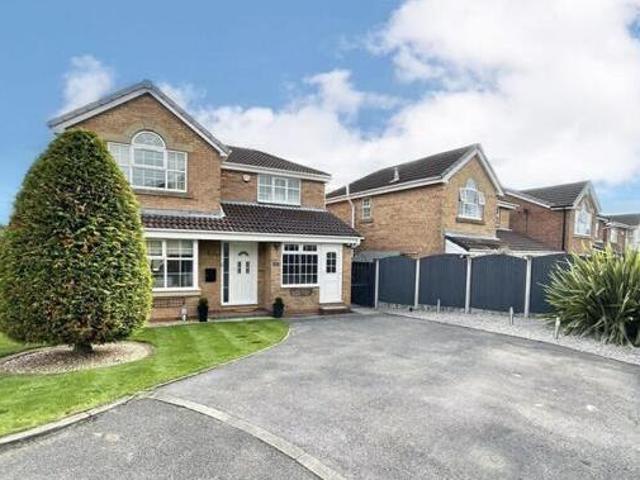 4 Bedroom Detached House For Sale In Kiveton Park, Sheffield