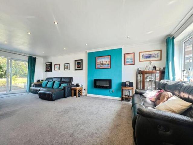 4 bedroom detached house for sale in Kilbride Avenue, Breightmet, BL2