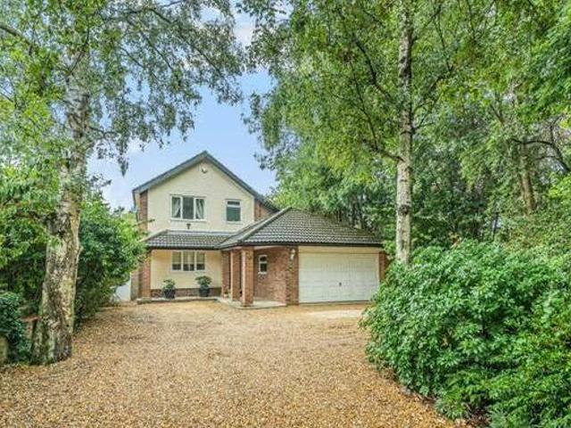 4 bedroom detached house for sale in Kimbolton Road Bedford MK41