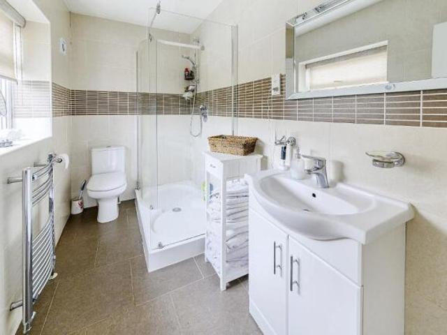 4 bedroom detached house for sale in Kimbolton Road, Bedford, MK41 8DP, MK41