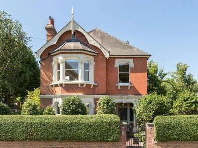 4 Bedroom Detached House For Sale In Kingston Upon Thames, Surrey