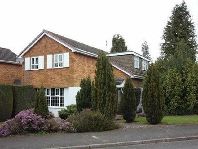 4 bedroom detached house for sale in KINGSWINFORD Milcote Way DY6