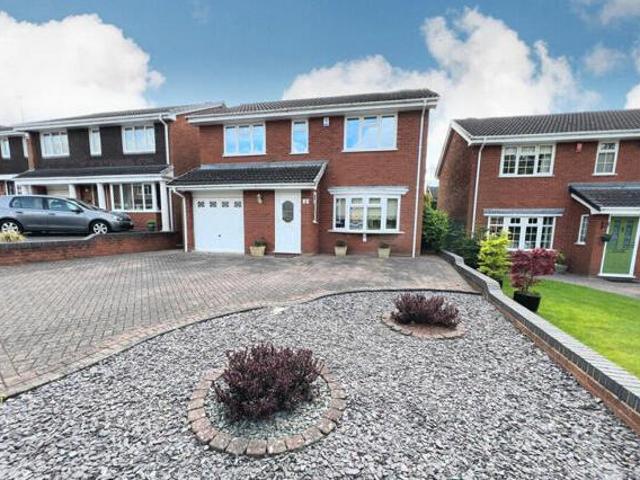 4 Bedroom Detached House For Sale In Kingswinford