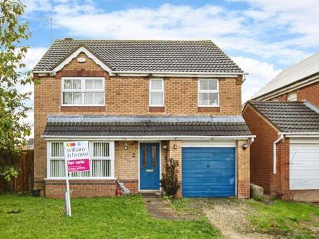 4 Bedroom Detached House For Sale In Kingswood