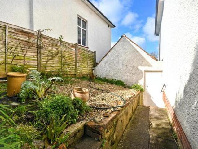 4 bedroom detached house for sale in Kings Avenue, Eastbourne, East Sussex, BN21